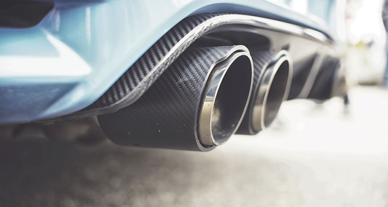 ¿Vale la pena comprar un escape deportivo para mi auto?